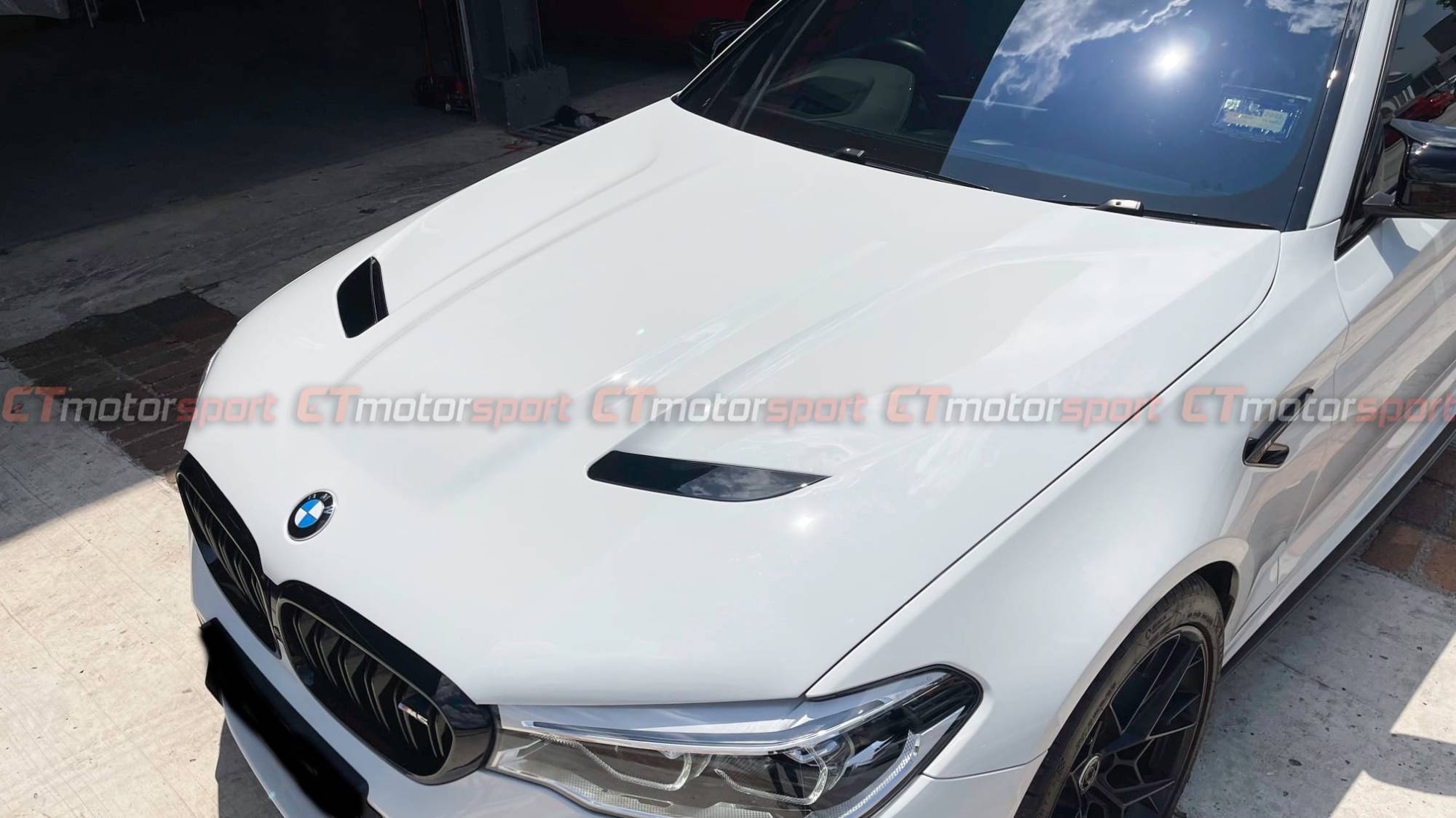 BMW G30 5 Series Installed F90 M5 CS Style Front Hood Metal