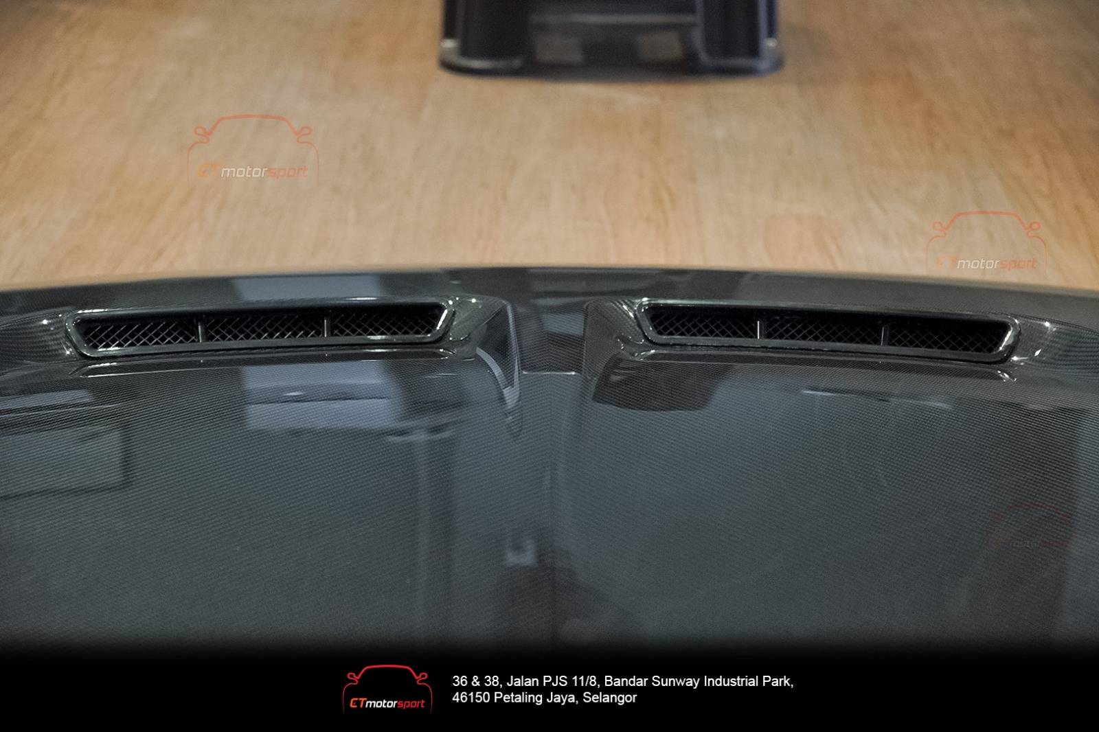 Range Rover Sport SVR Front Hood Bonnet DRY Carbon